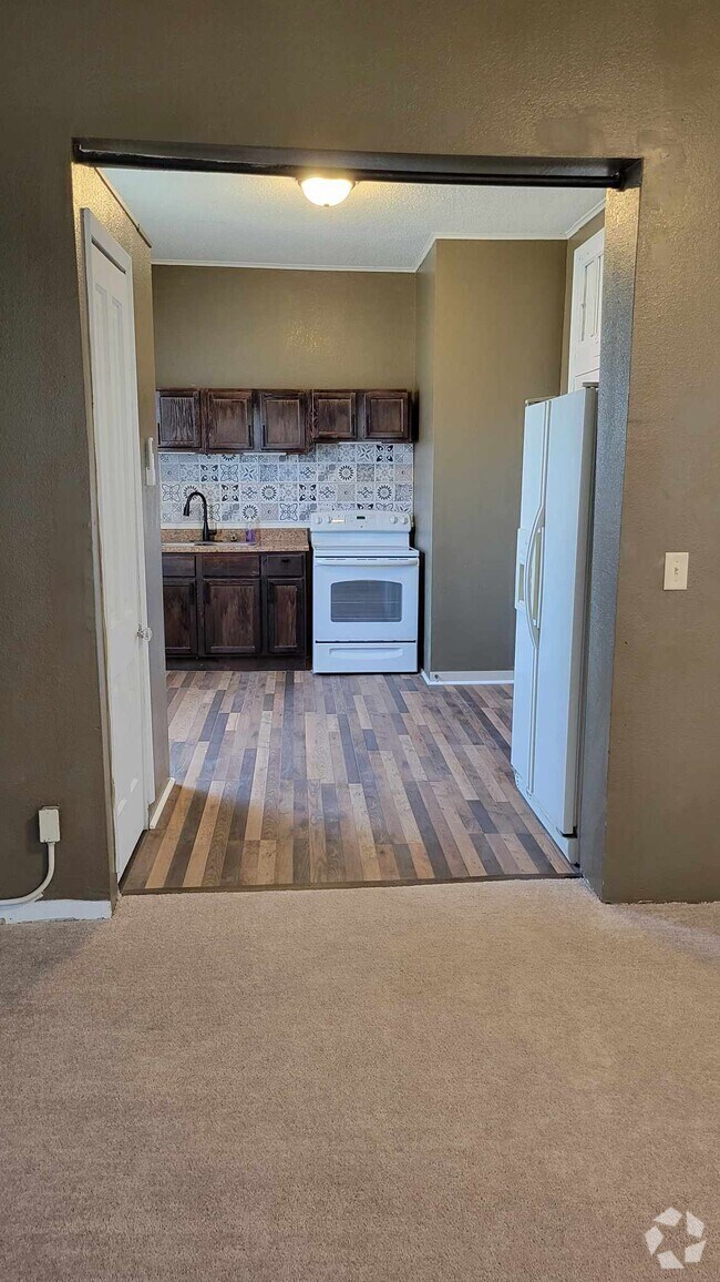 Apartments For Rent in Zwingle, IA with High Ceilings - 2 Rentals ...