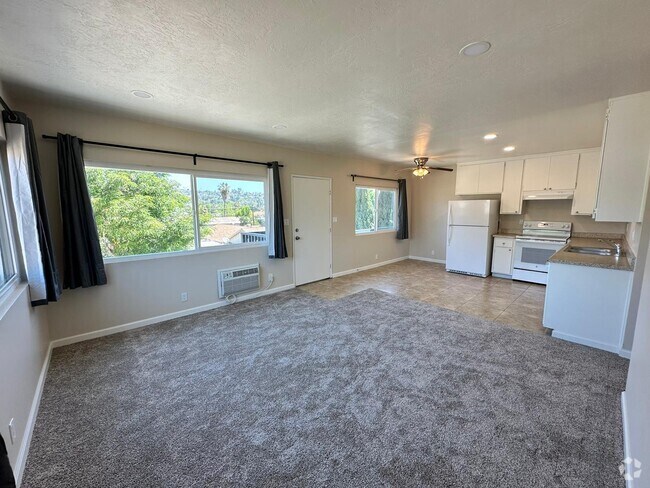 Sky Acres Apartments for Rent with Parking - Spring Valley, CA - 2 ...