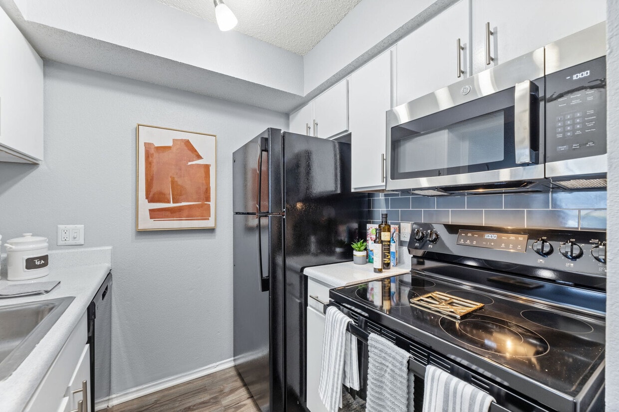 Junction at 7760 - 7760 McCallum Blvd Dallas, TX 75252 | Apartments.com