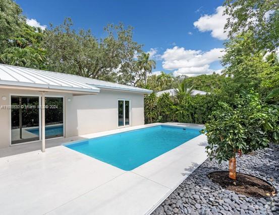 Ocean View Heights Apartments for Rent with a Yard - Miami, FL - 5 ...