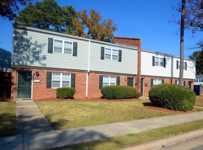 Hickory Point Townhomes Apartments - Newport News, VA | Apartments.com