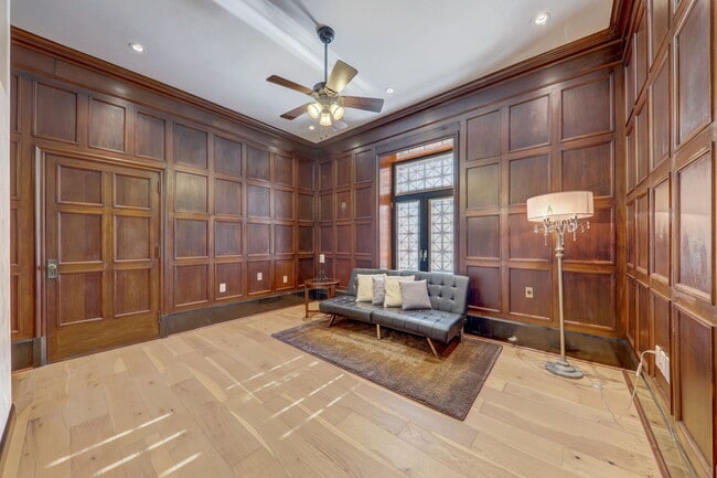 B on Lindell - 3681 Lindell Blvd Saint Louis, MO 63108 | Apartments.com