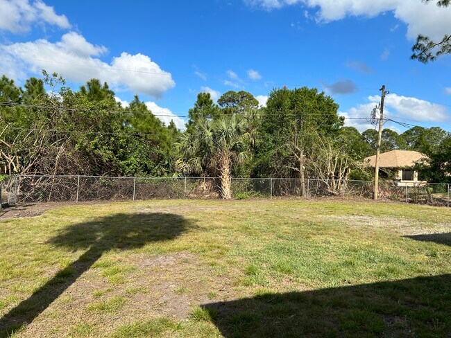 1119 Walden Blvd SE, Palm Bay, FL 32909 - House Rental in Palm Bay, FL ...