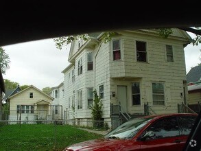 Muskegg Way Houses for Rent - Milwaukee, WI