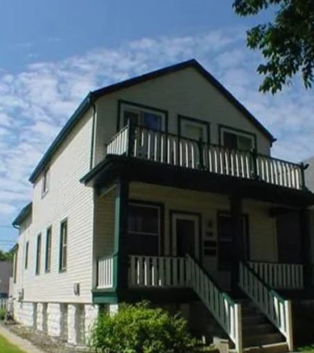 3627 E Munkwitz Ave, Cudahy, WI 53110 | Apartments.com