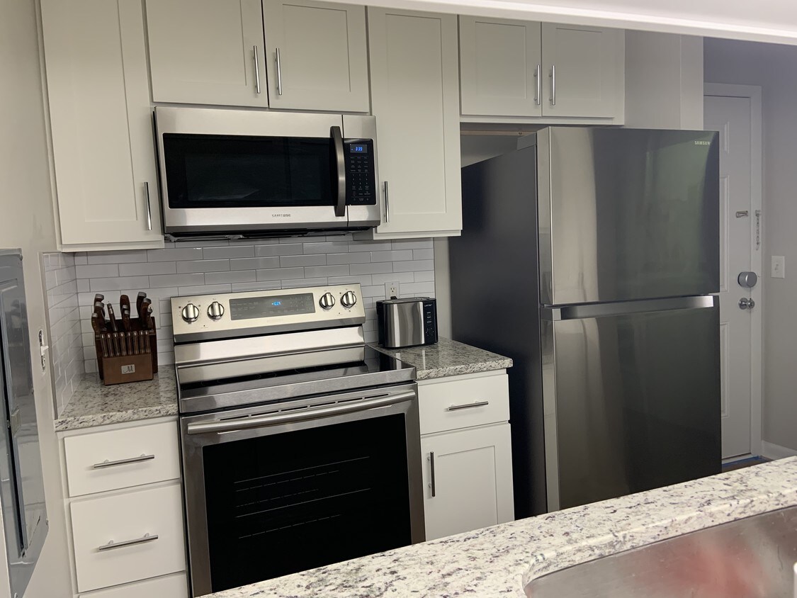 1220 University Ct Unit 102, Raleigh, NC 27606 - Condo for Rent in ...
