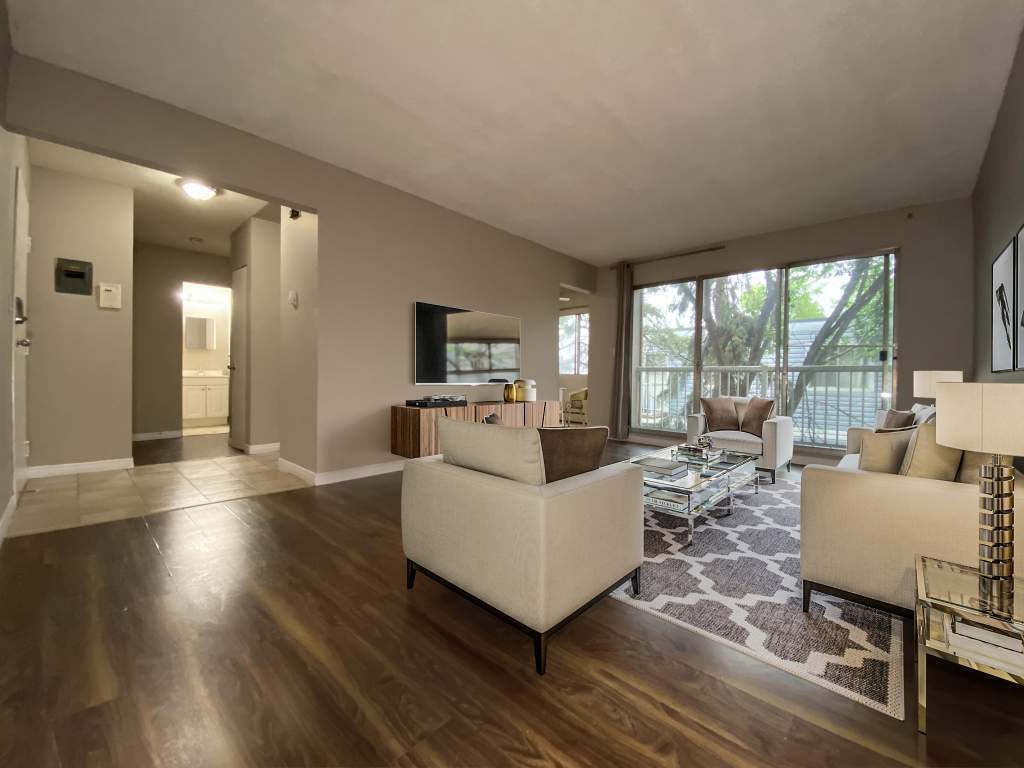 Oakmount Manor Apartments - 10710 110th St NW Edmonton, AB | Apartments.com