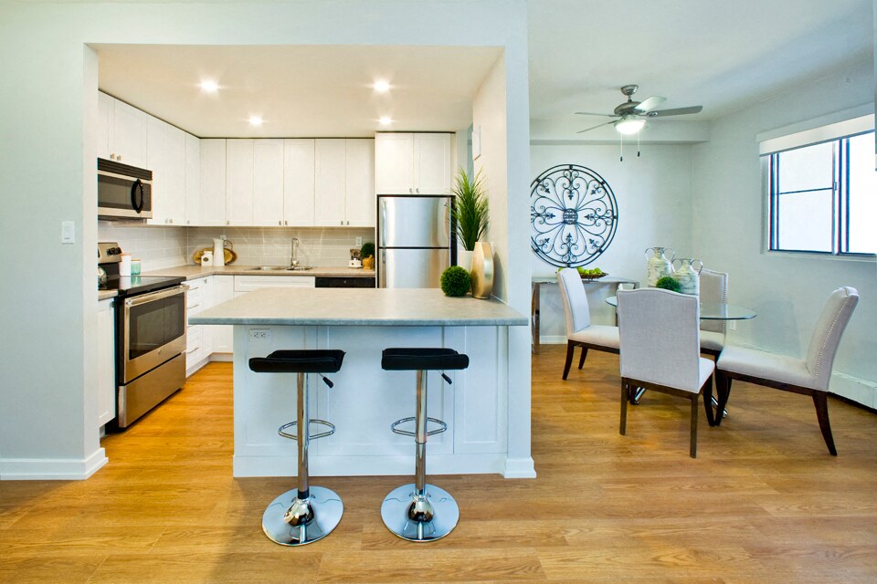 Laura Secord Apartments Apartments - 5611 Valley Way Niagara Falls, ON ...