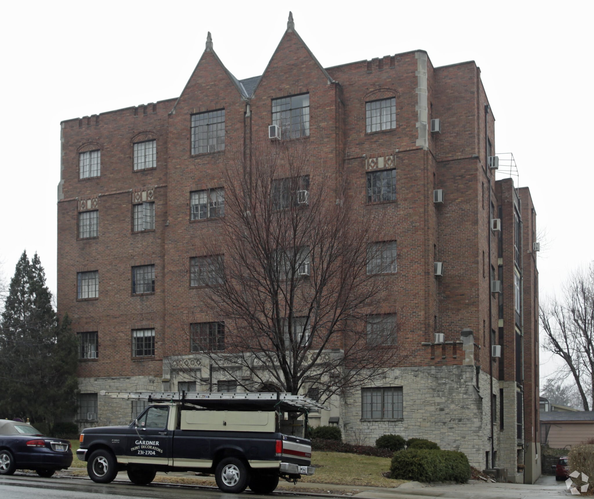 Kendall Building - 2552 Madison Rd Cincinnati, OH 45208 | Apartments.com