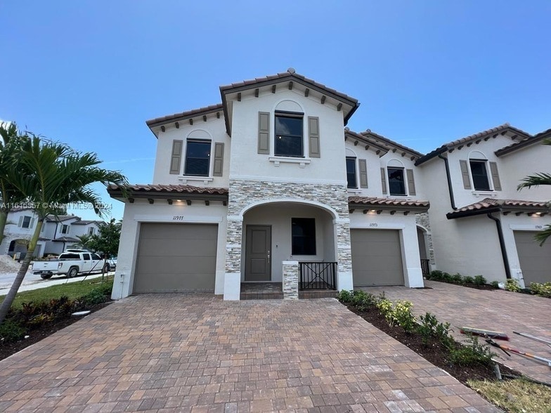 11977 SW 245 Ter, Princeton, FL 33032 | Apartments.com