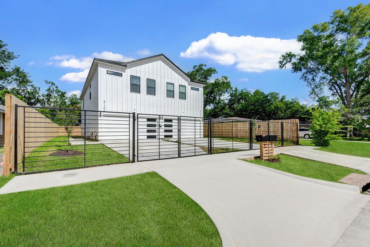 8126 Panay Dr, Houston, TX 77033 - House Rental in Houston, TX ...