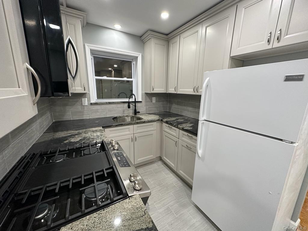 3269 Radio Dr, The Bronx, NY 10465 - Room for Rent in The Bronx, NY ...