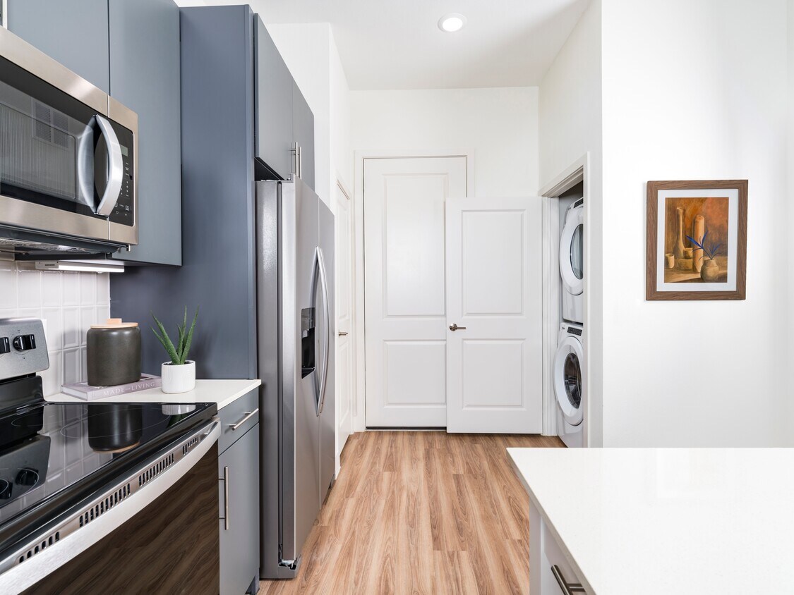 The Brighton Garden Oaks - 641 W Crosstimbers St Houston, TX 77018 ...