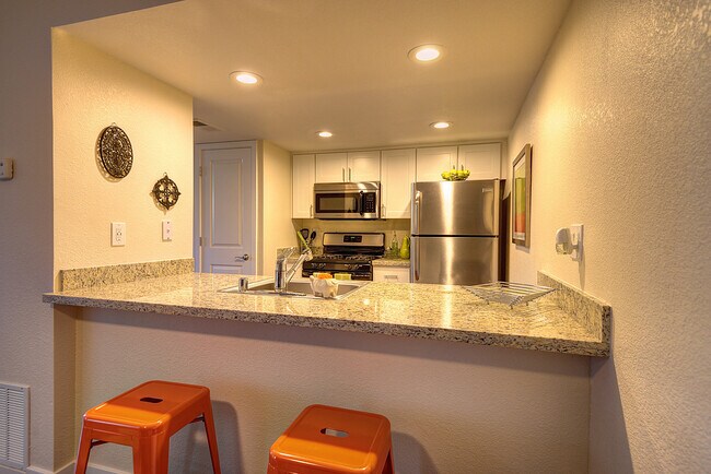 Rocklin Manor Apartments Apartments - 5240 Rocklin Rd Rocklin, CA ...