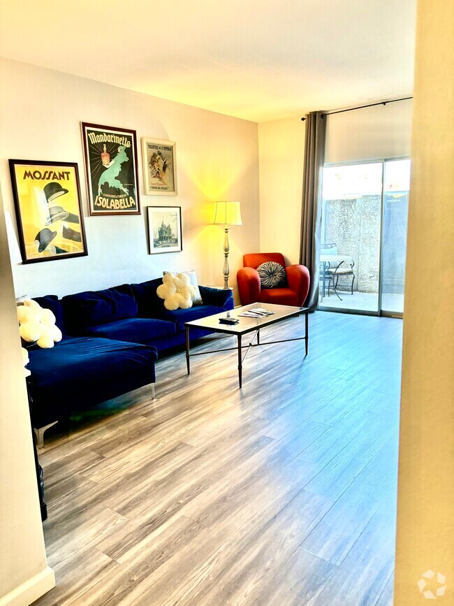 Country Club Place Apartments for Rent with Extra Storage - Phoenix, AZ ...