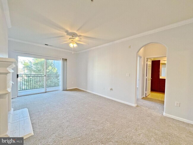 12957 Centre Park Cir Unit 301, Herndon, VA 20171 - Room for Rent in ...