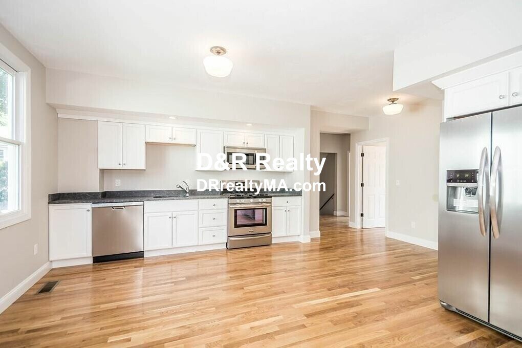 75 Summer St Unit 1, Medford, MA 02155 - 75 Summer St Medford, MA 02155 ...