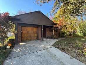 Apartments for Rent with Garages in Springwells Park | Apartments.com