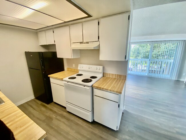 10858 1St Ave SW, Seattle, WA 98146 | Apartments.com