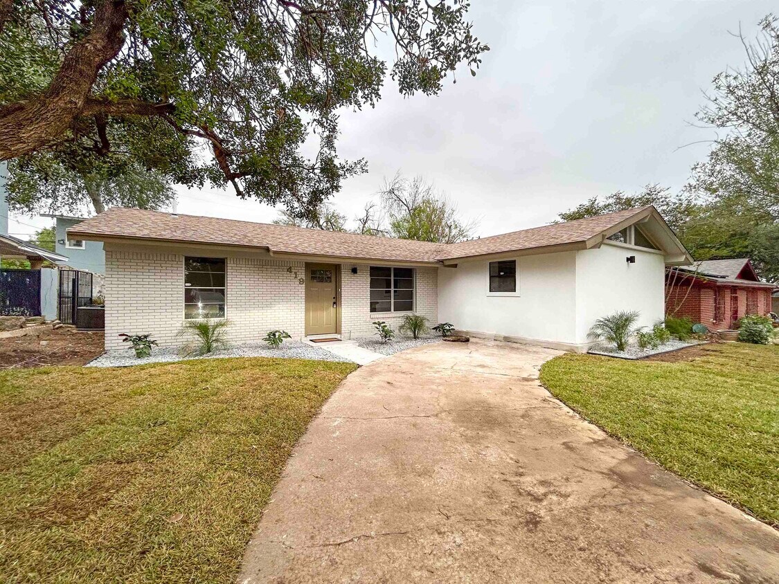 419 Berkeley Rd, Laredo, TX 78045 - House Rental in Laredo, TX ...