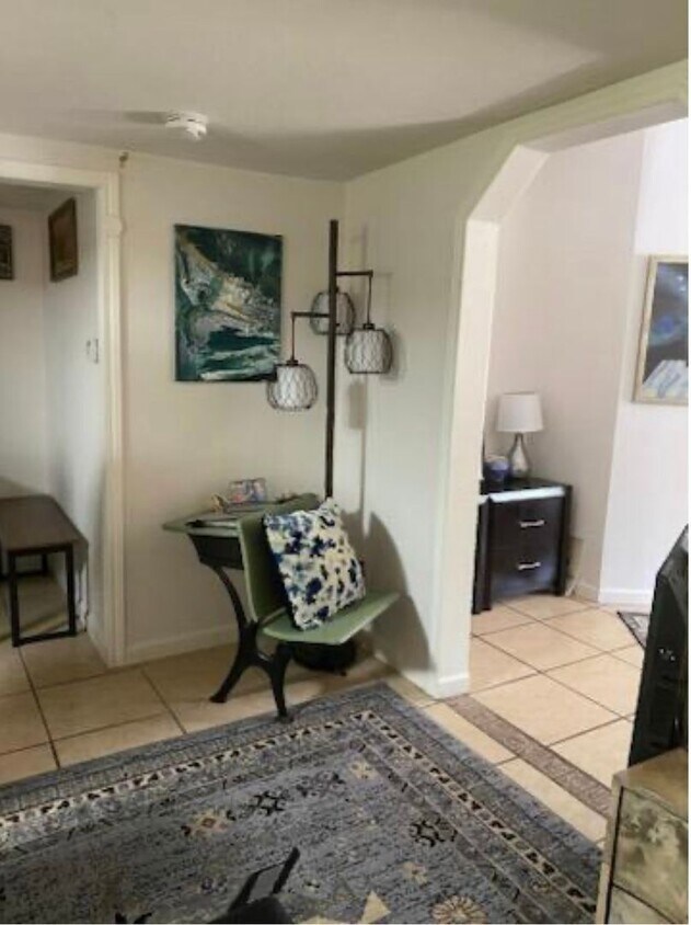 100 Dinn Dr Unit 2, San Antonio, TX 78218 - Room for Rent in San ...