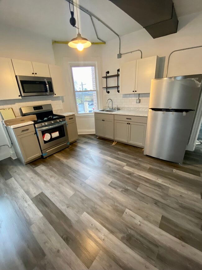 4539 Montgomery Rd Unit 1, Cincinnati, OH 45212 - 4539 Montgomery Rd ...