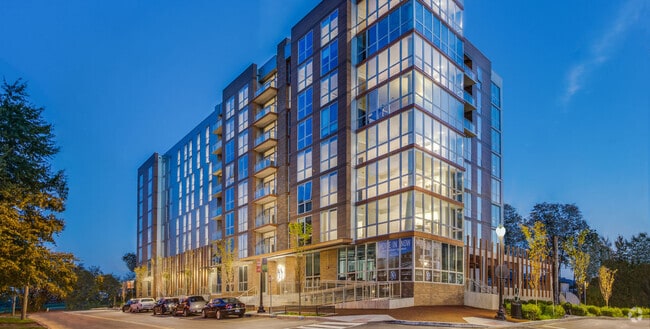 Southwest DC Apartments for Rent with High Ceilings - Washington, DC ...