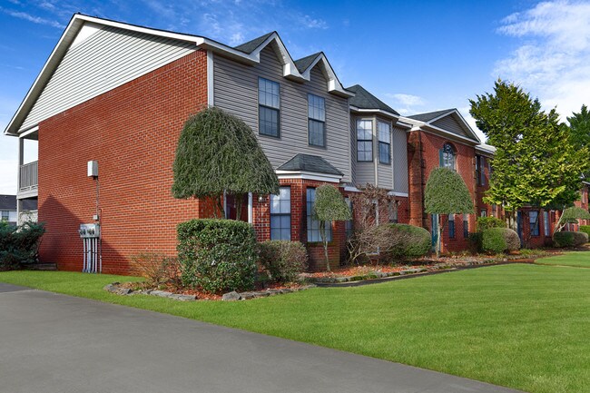 1217 Brookline Ave SW, Decatur, AL 35603 - Townhouse for Rent in ...