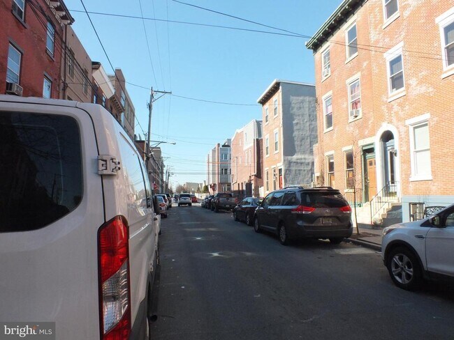 321 Reed St, Philadelphia, PA 19147 - Townhome Rentals in Philadelphia ...