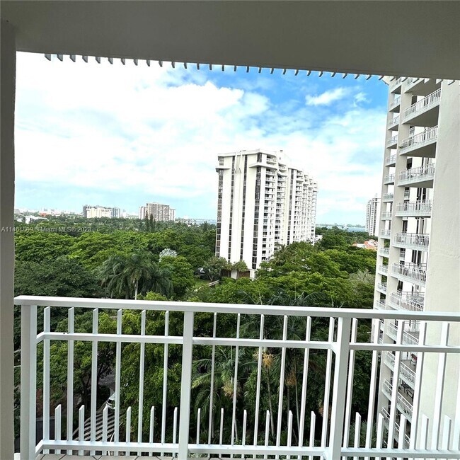 2000 Towerside Terrace Unit 1007, Miami, FL 33138 - Condo for Rent in ...