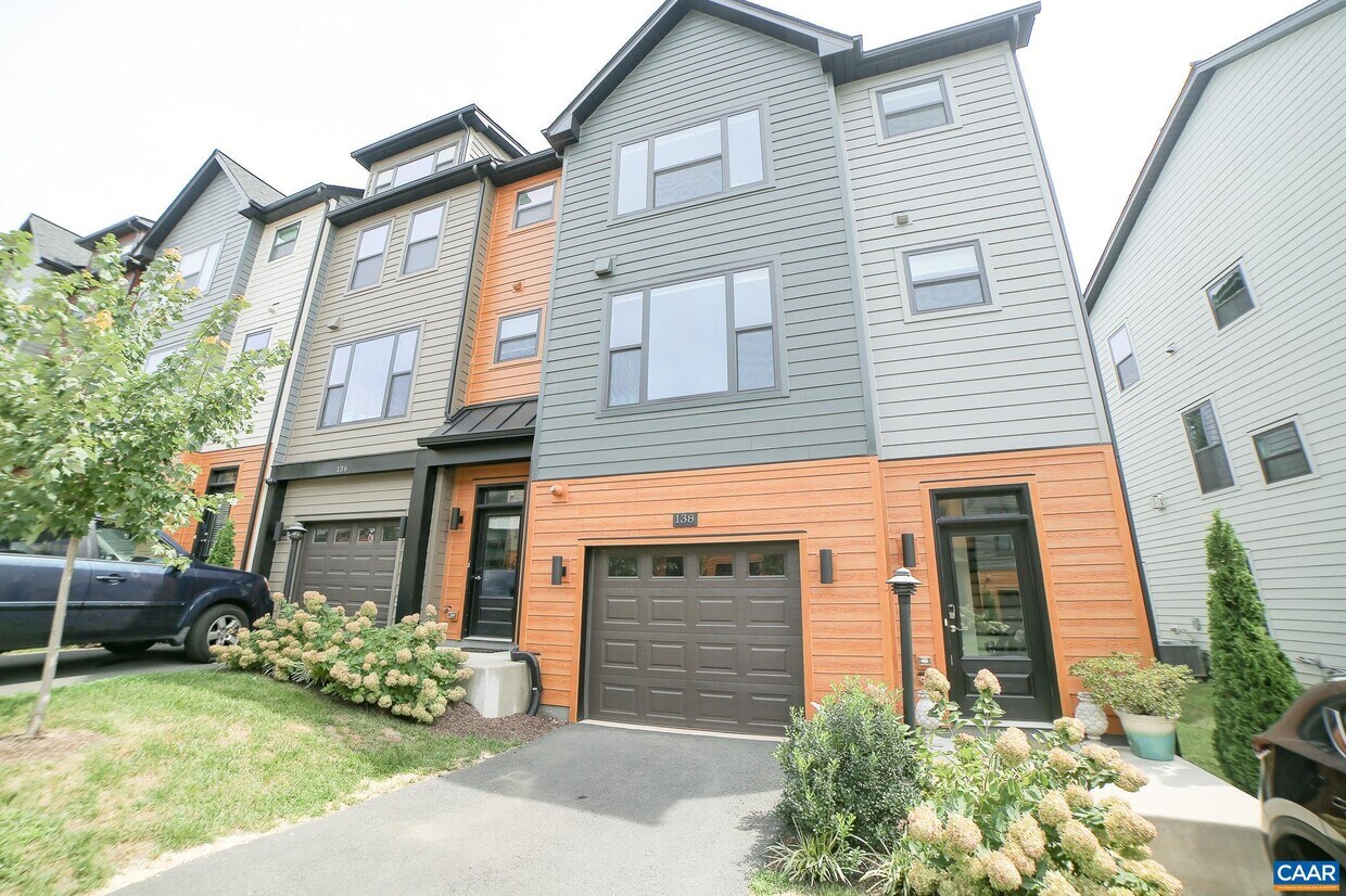 138 Junction Ln, Charlottesville, VA 22902 - Townhome Rentals in ...