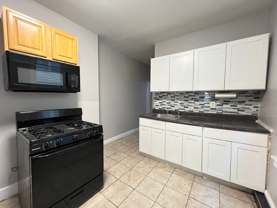 151 Wilkinson Ave Unit 1R, Jersey City, NJ 07305 - Apartments in Jersey ...