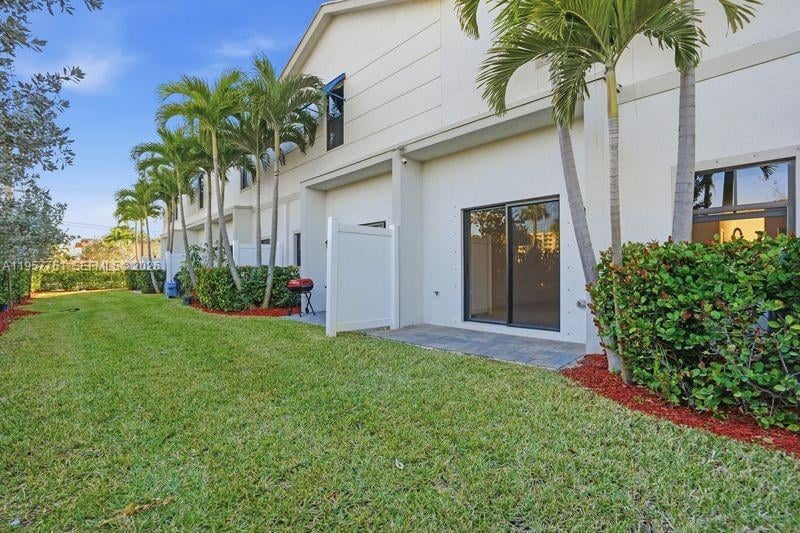 816 Nw 3rd Terrace, Pompano Beach, FL 33060 | Apartments.com