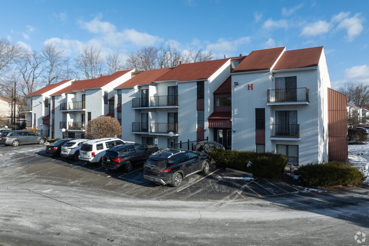 Carousel Station Condominiums Townhomes for Rent - Philadelphia, PA ...