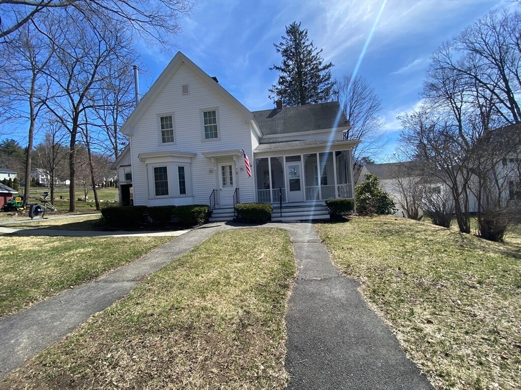 74 Moore Ave, Warren, MA 01083 - House Rental in Warren, MA ...