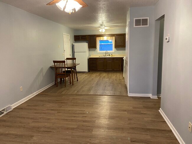 Apartments for Rent with Air Conditioning in Atkinson IL | Apartments.com