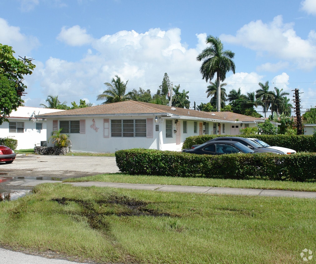 441-447 NE 139 St, Miami, FL 33161 - 441-447 NE 139 St Miami, FL 33161 ...