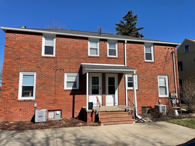 571 W Cook Rd, Mansfield, OH 44907 - Townhome Rentals in Mansfield OH ...