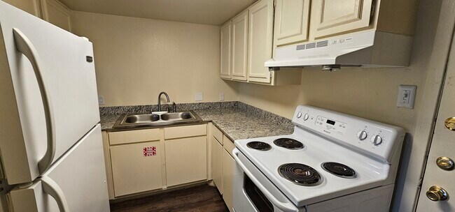 University Square Apartments - Apartments in Kingsville, TX ...