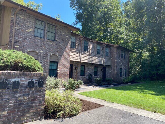 211 Gum Hollow Rd Unit 3