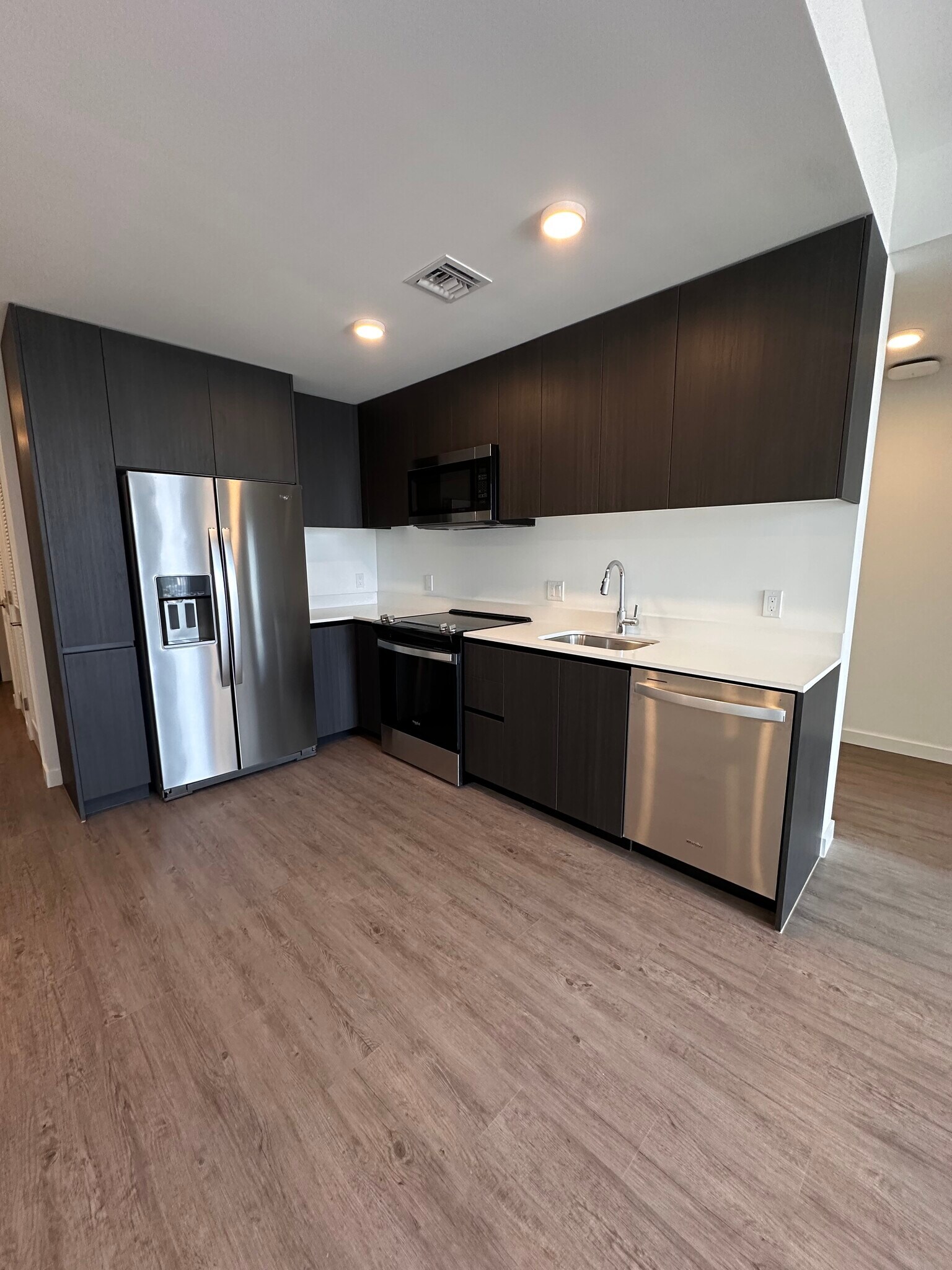 221 Ne 19th St Unit A6, Miami, FL 33132 - Condo for Rent in Miami, FL ...