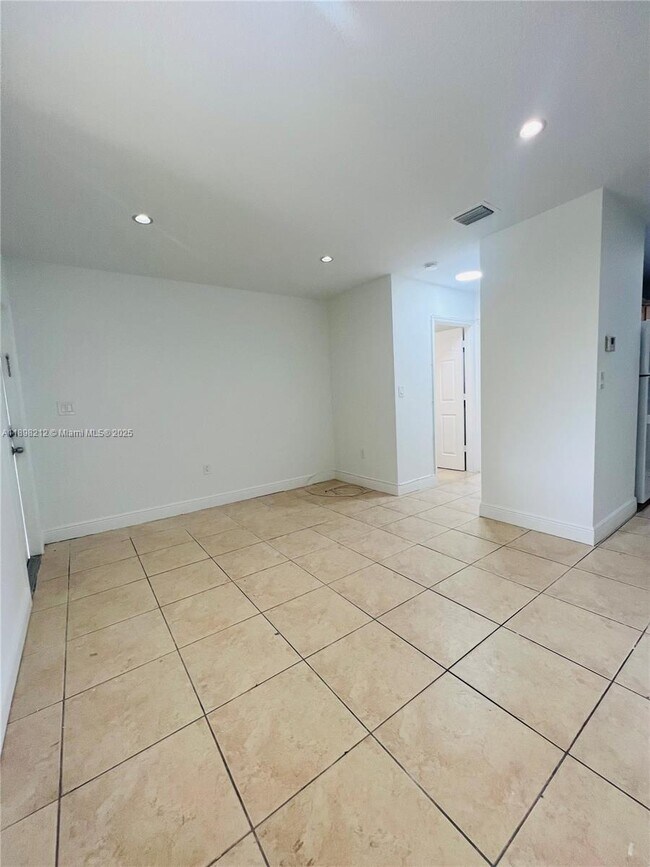 2185 NW 16th Terrace Unit 16, Miami, FL 33125 - Condo for Rent in Miami ...