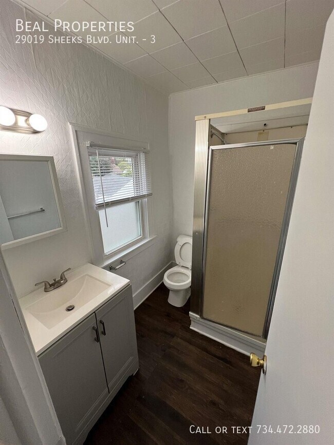 29019 Sheeks Unit 3, Flat Rock, MI 48134 - Room for Rent in Flat Rock ...