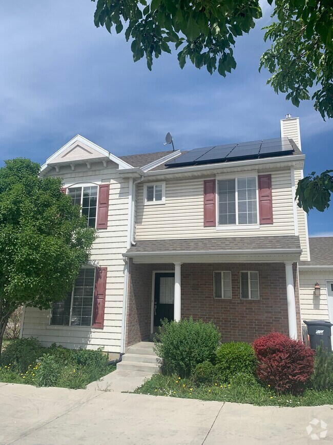 Evergreen Acres Apartments for Rent with Gym/Fitness Center - American ...