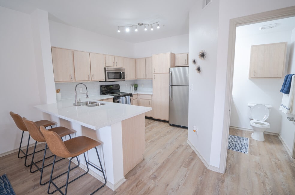 Apartments For Rent Near Texas A&M University - College Station, TX