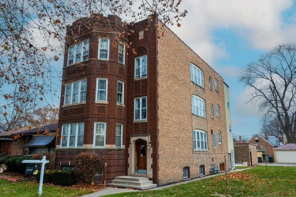 14305 S Wentworth Ave, Riverdale, IL 60406 - House Rental in Riverdale ...