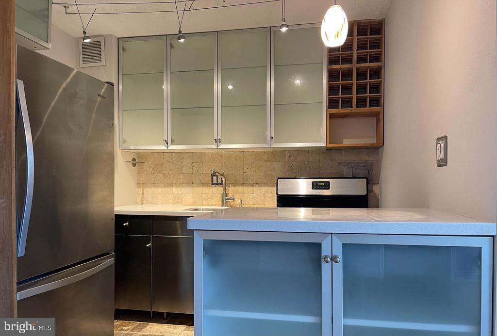 1300 S Arlington Ridge Rd Unit 515, Arlington, VA 22202 - Room for Rent ...