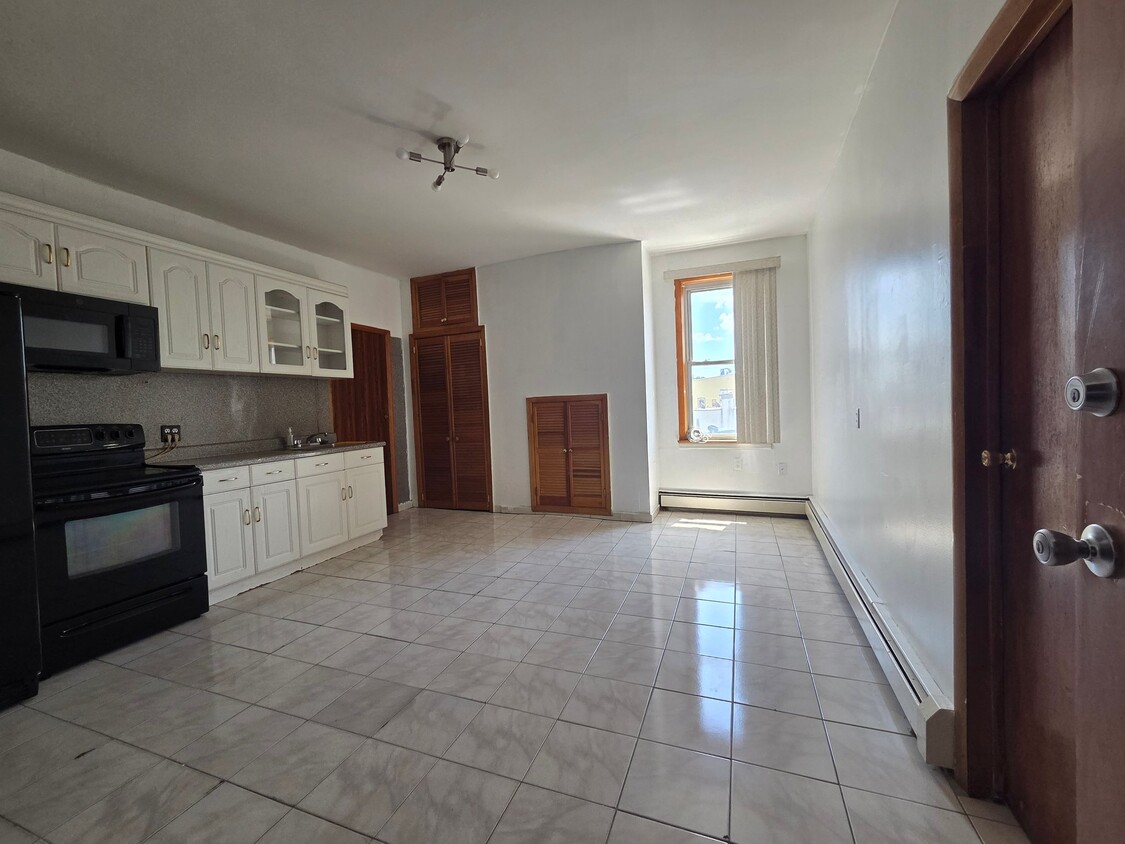 601 Elizabeth Ave Unit 3B, Elizabeth, NJ 07206 | Apartments.com