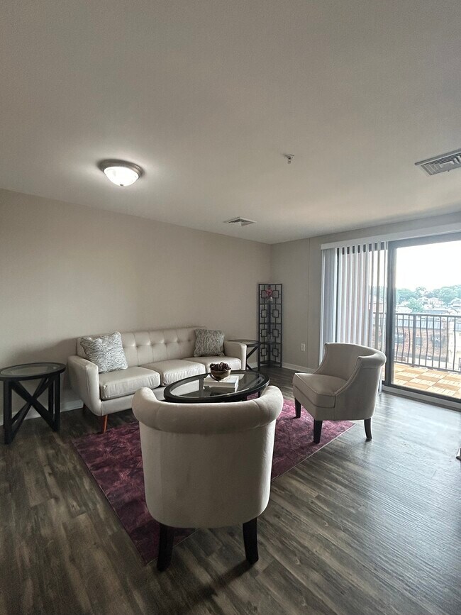 Apartments for Rent with a Walk-In Closet in Fairview NJ