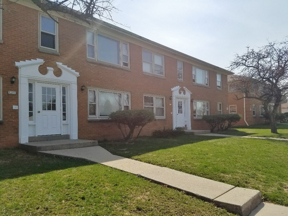 5201 W Howard Ave Unit 1, Milwaukee, WI 53220 - 5201 W Howard Ave ...